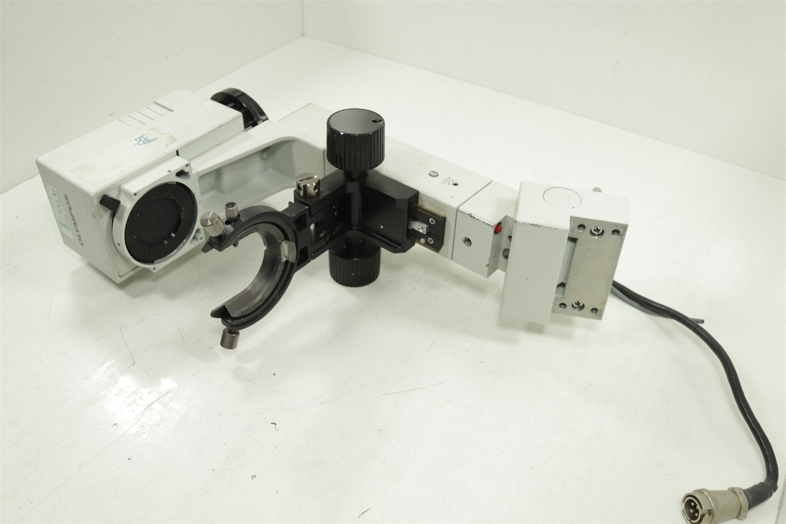 Olympus IX-ILL100LH Illumination Pillar/Column – part2Go