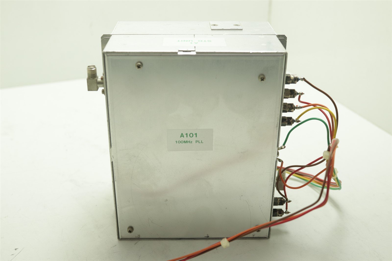Anritsu MG3633A Synthesized Signal Generator 10kHz-2700MHz A1 Unit ...
