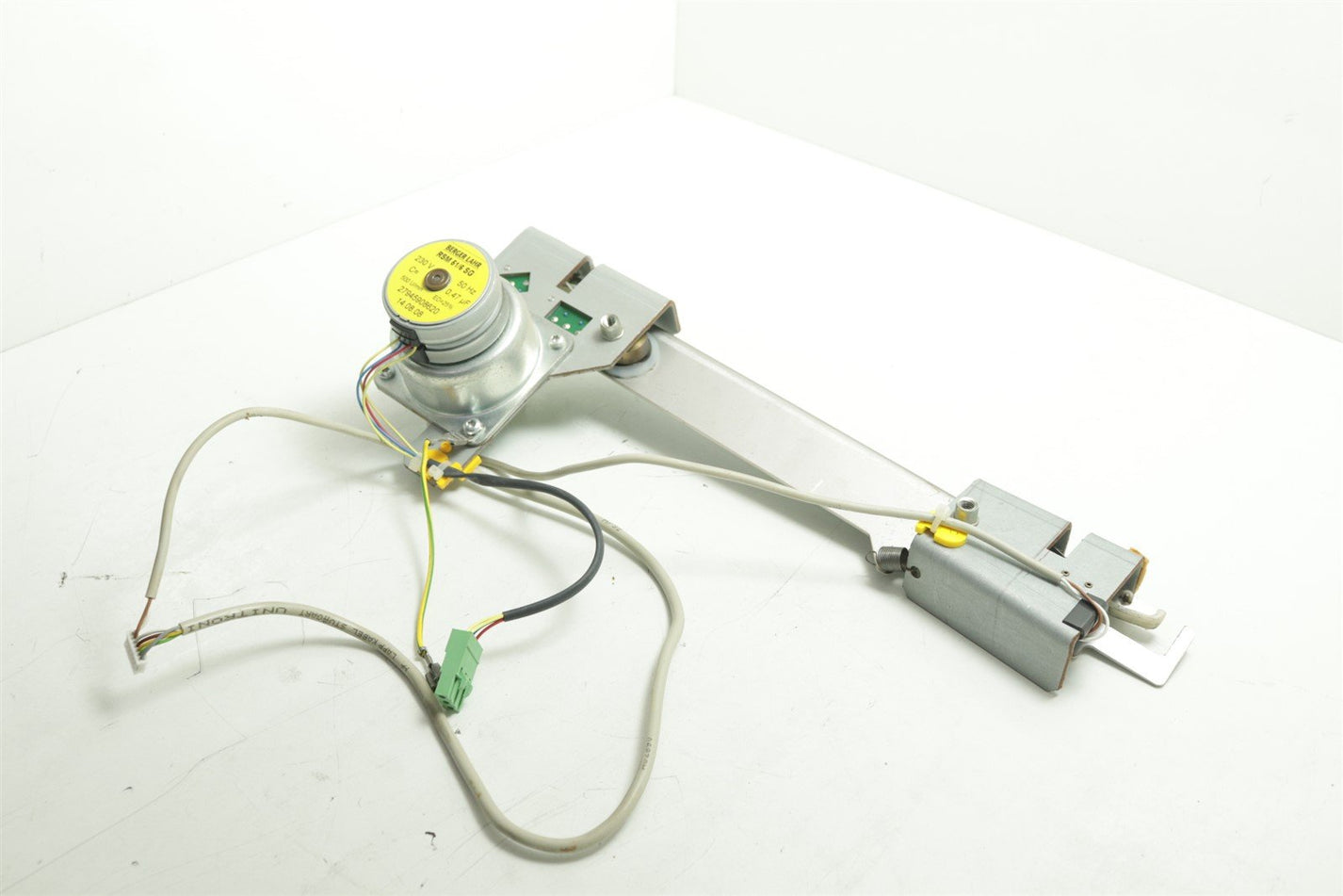 Hettich Universal 320 Benchtop Centrifuge Stepper Motor Unit E2545 R03 ...