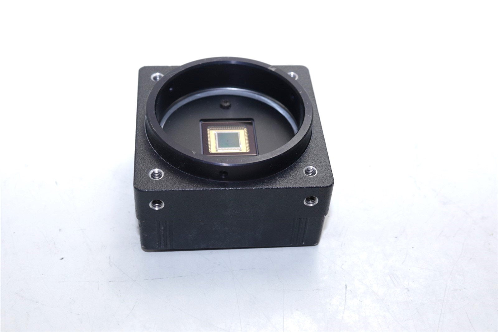 BASLER A202K C-Mount Camera 48fps Mono 1004 x 1004 No Cover – part2Go
